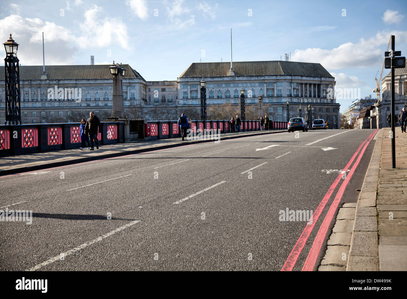 Thames bank stairs hi-res stock photography and images - Alamy
