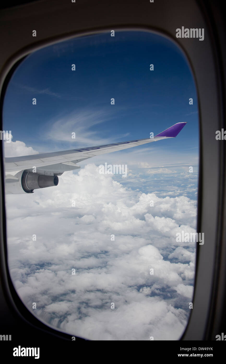 jet engine and wing from window Stock Photo - Alamy