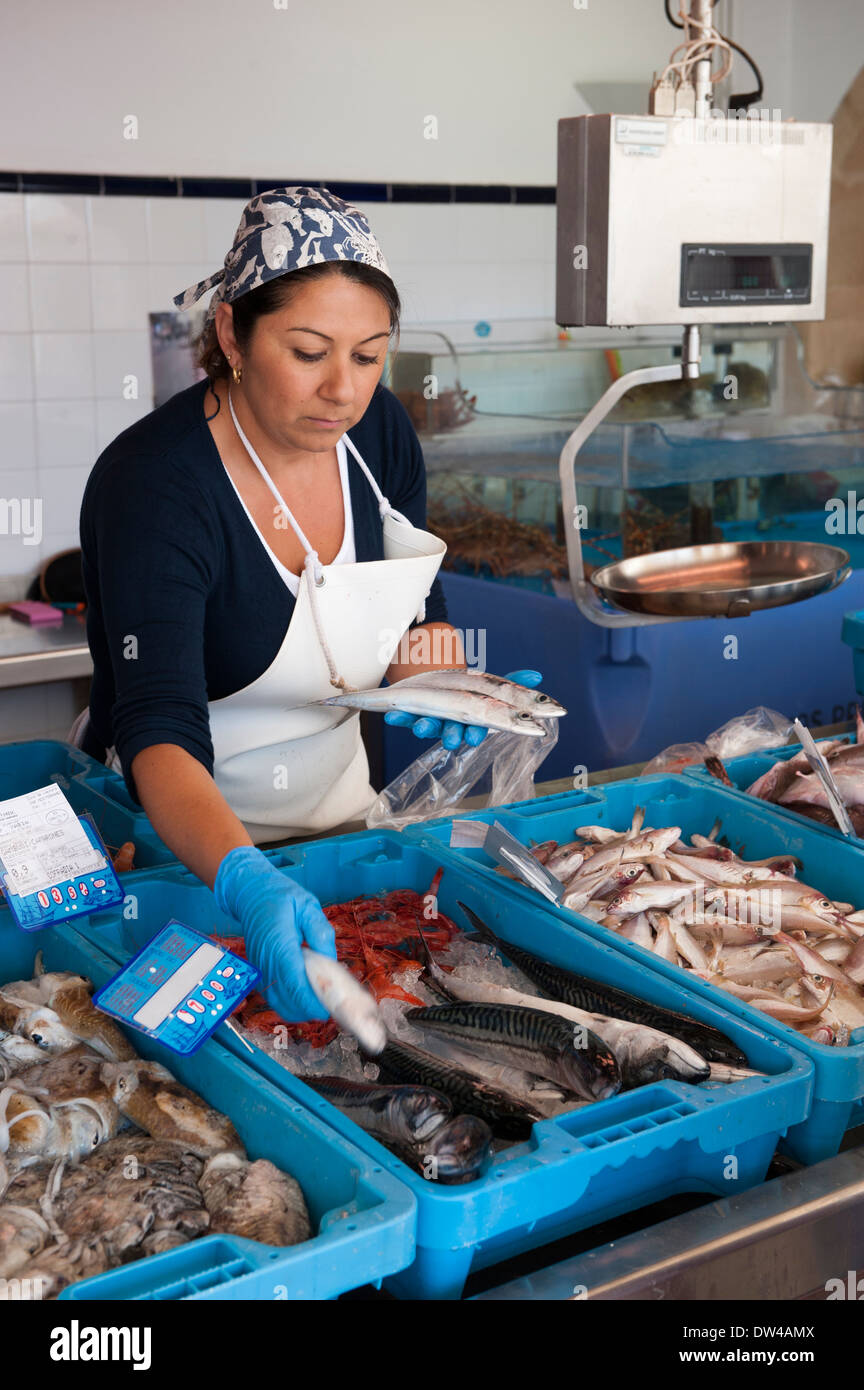 Spain fish market hi-res stock photography and images - Alamy