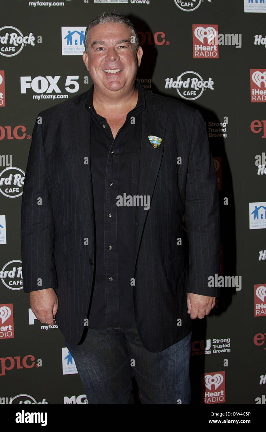 Elvis Duran attends Hard Rock Rocks Times Square at Hard Rock Cafe ...