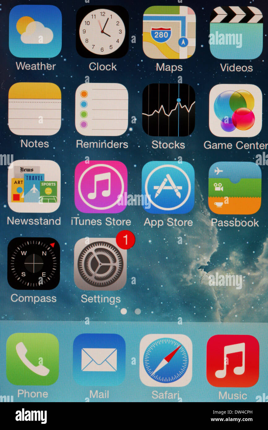 icons apps on Iphone 5s Iphone5s Stock Photo - Alamy