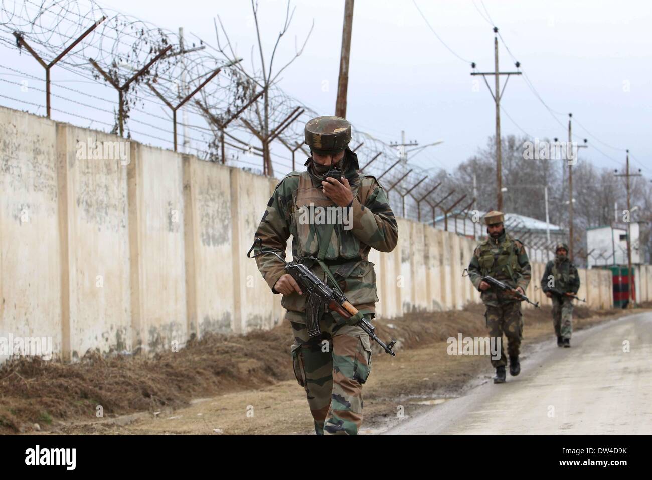 Indian army troopers dead hi-res stock photography and images - Alamy
