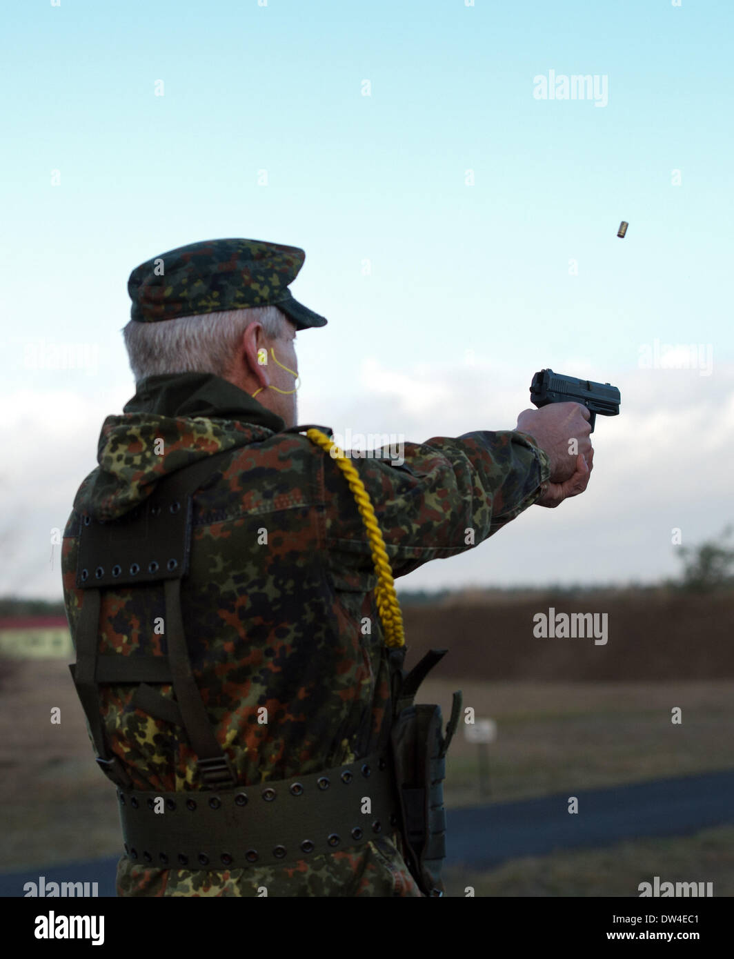 Heckler and koch german military hi-res stock photography and images ...