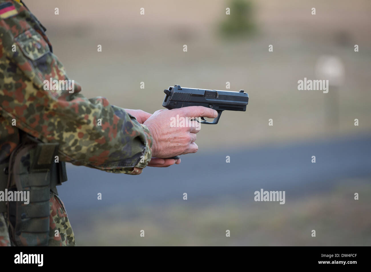 Heckler and koch german military hi-res stock photography and images ...