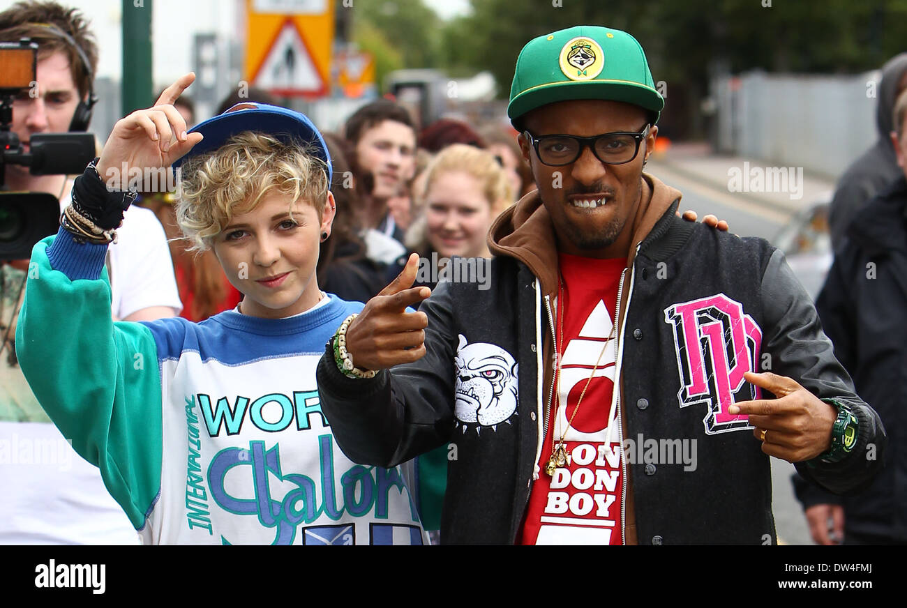 Charlotte Rundle and Simeon Dixon of MK1 X Factor contestants arrive at ...