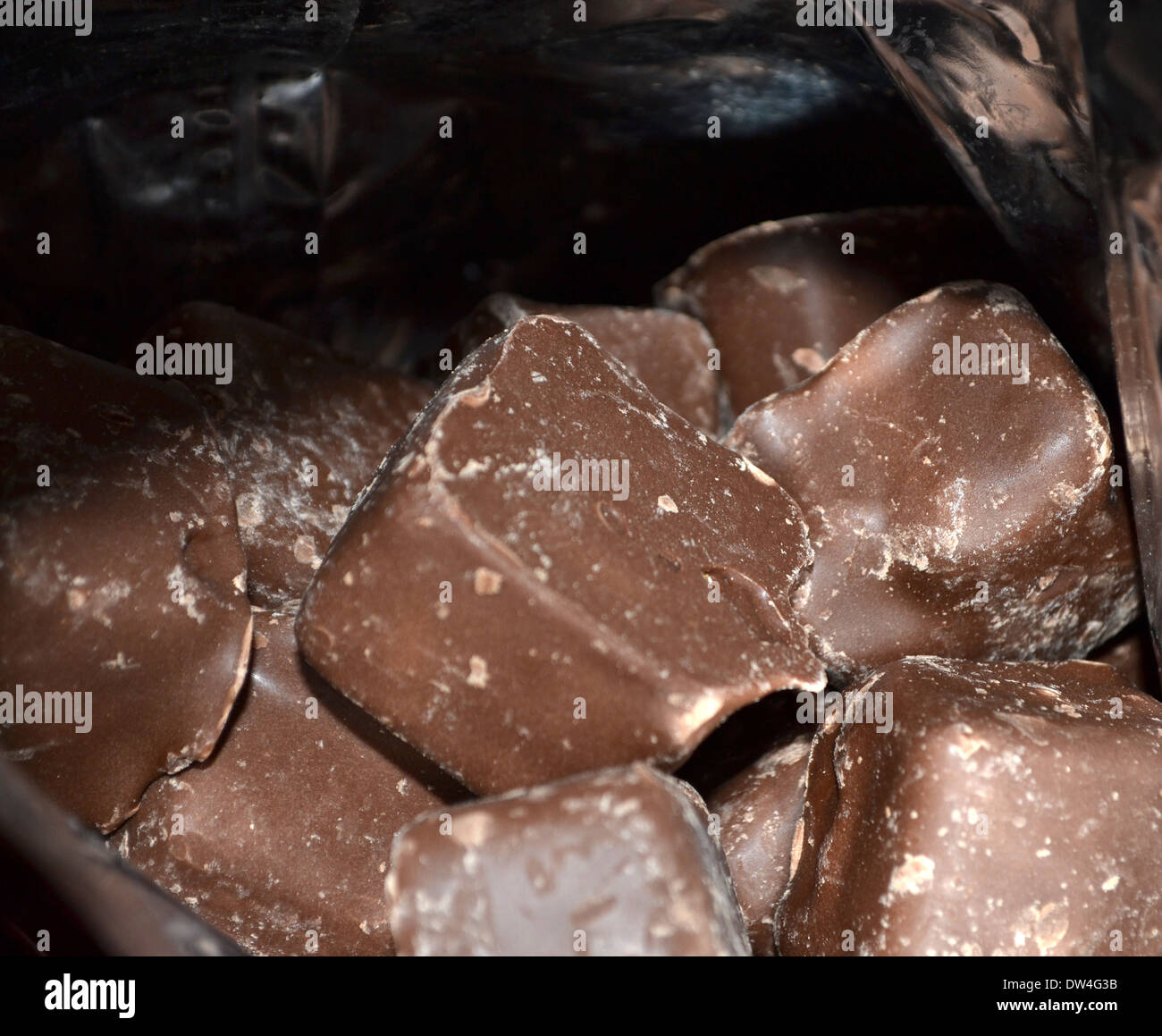bite sized chocolate honeycomb Stock Photo - Alamy