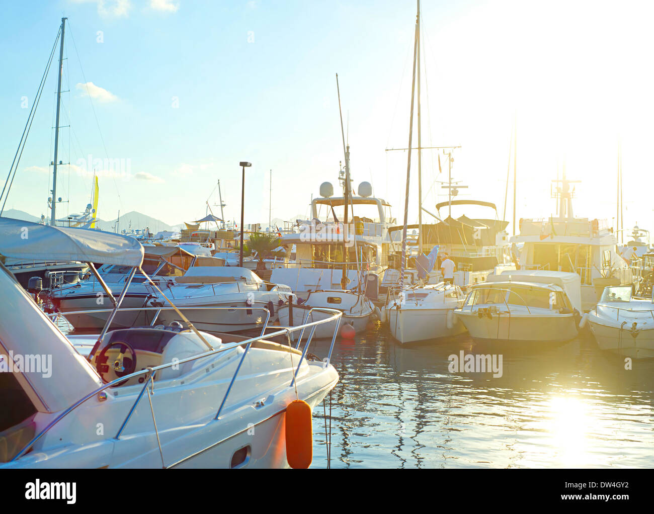 Harbor cannes hi-res stock photography and images - Alamy