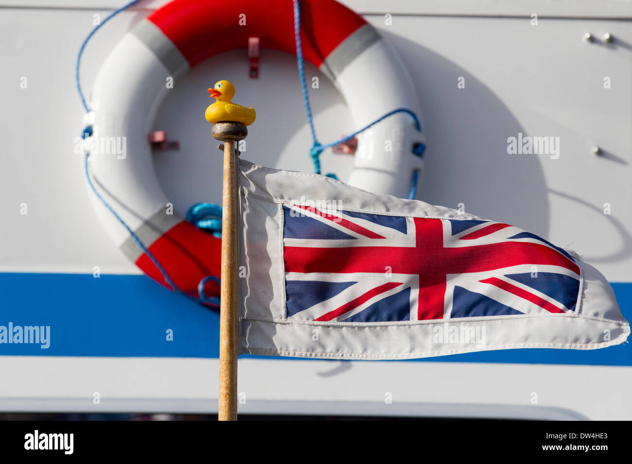 Lake Windermere, UK. 27th Feb 2013 UK Weather - Sunshine over Lake ...