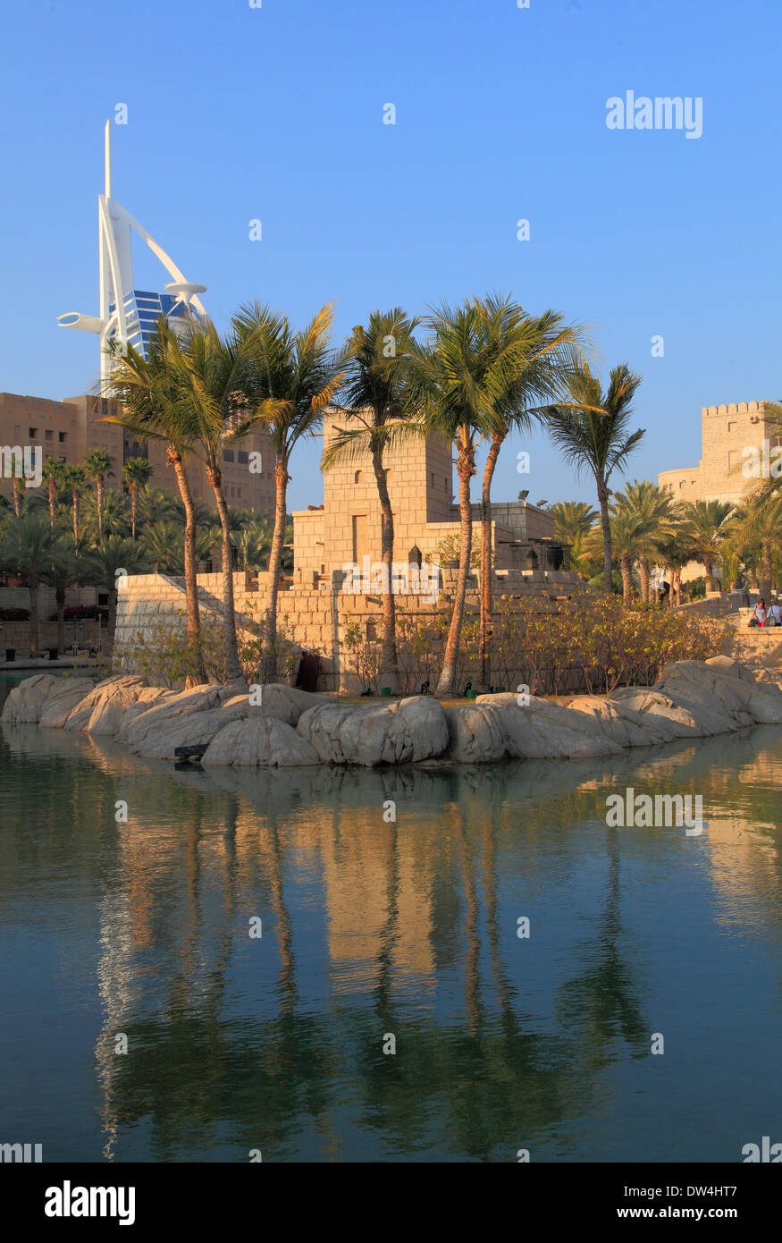 United Arab Emirates, Dubai, Burj al-Arab, Madinat Jumeirah, lagoon ...