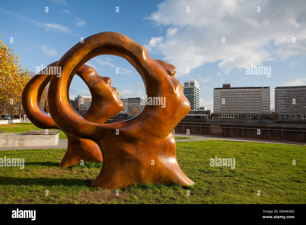 Park plaza london riverbank hi-res stock photography and images - Alamy