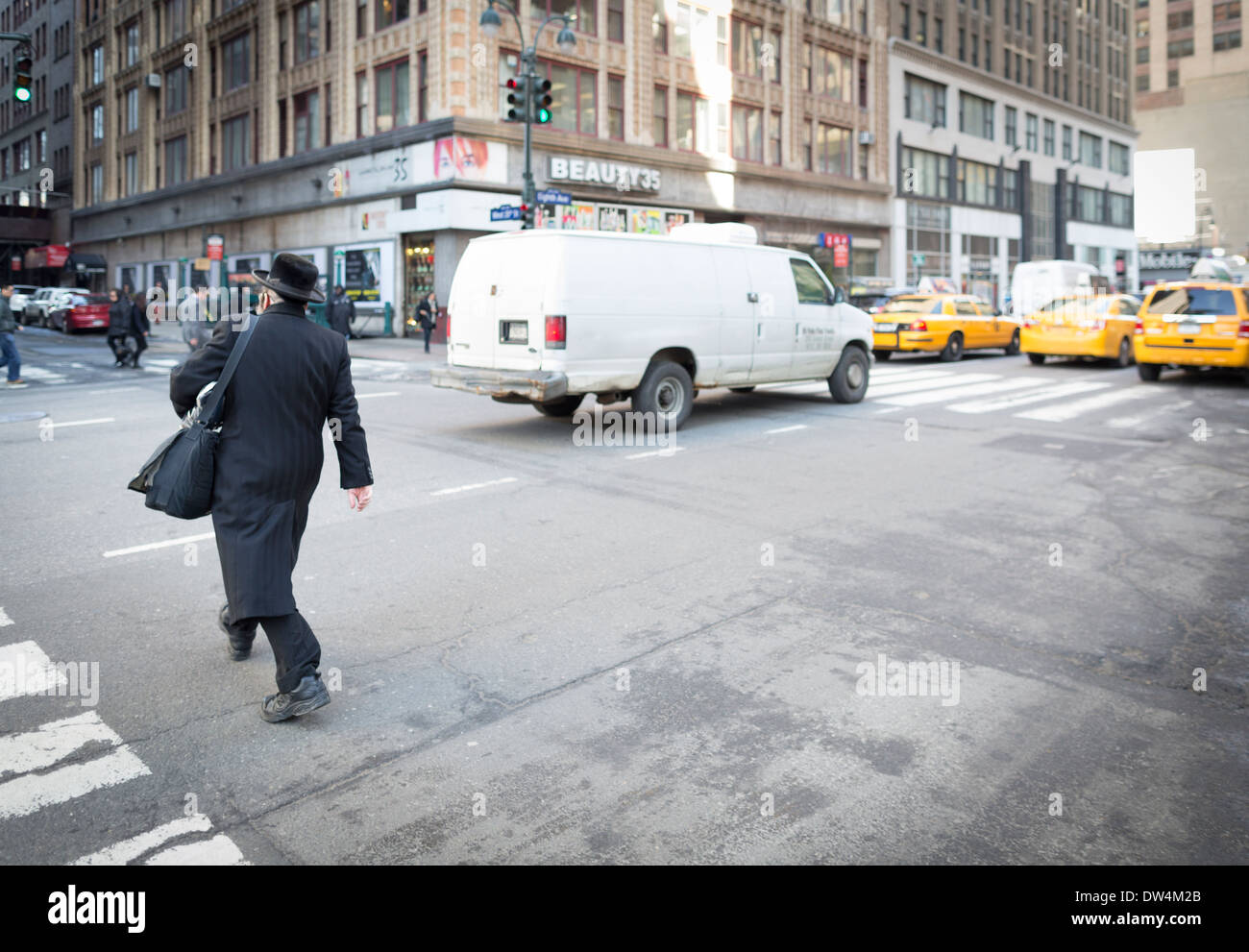 Manhattan New York city in North America, Pictured a Jewish gent crossing 8th Avenue Stock Photo ...