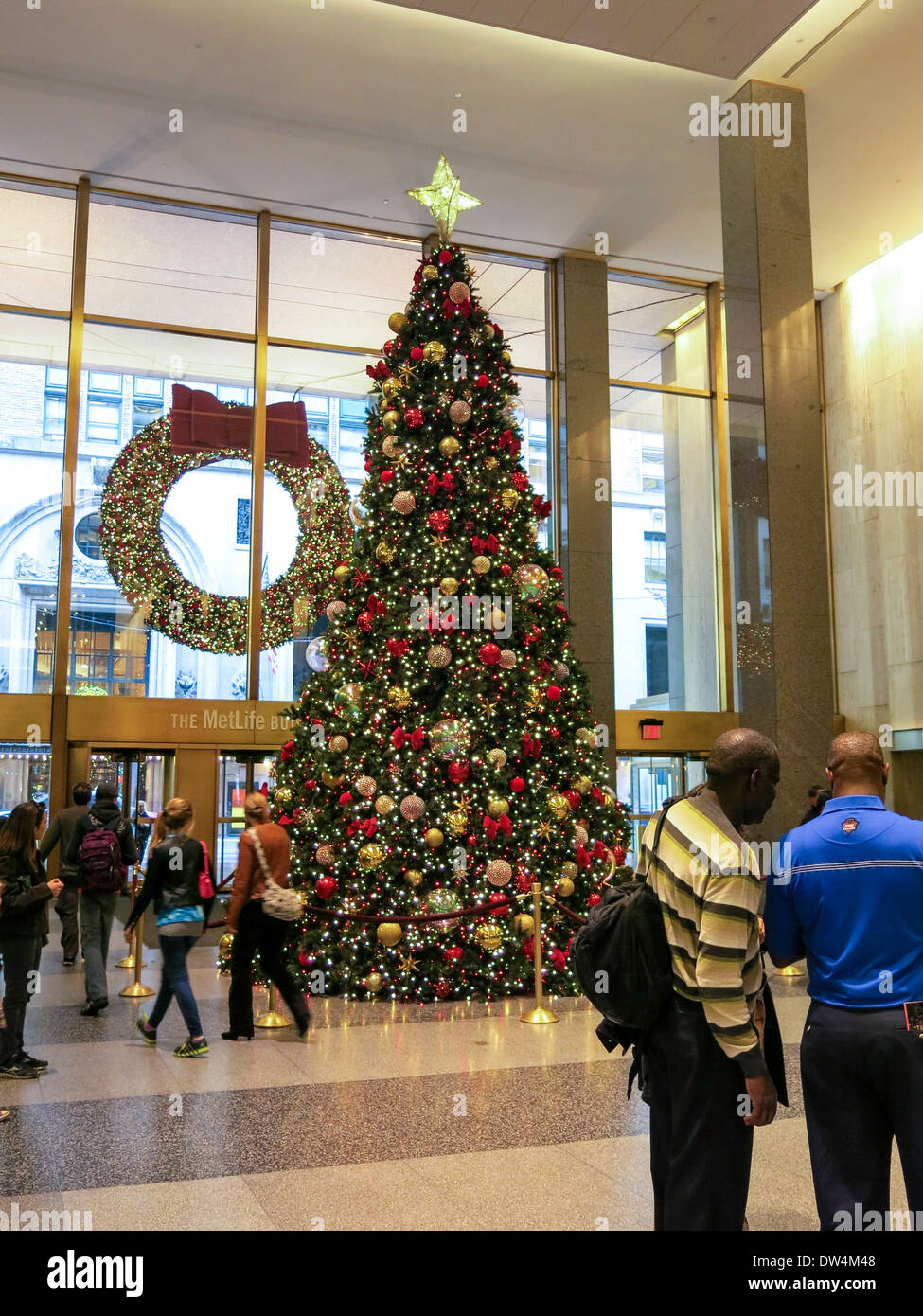 Star wreath inside hi-res stock photography and images - Alamy