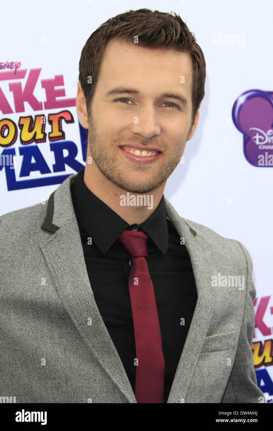 Christopher scott make your mark hi-res stock photography and images ...