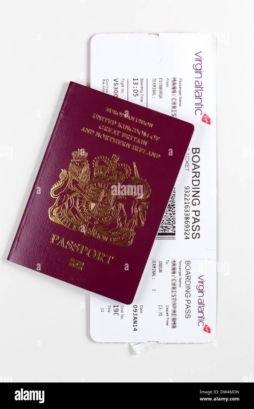 Passport uk boarding card ticket hi-res stock photography and images ...