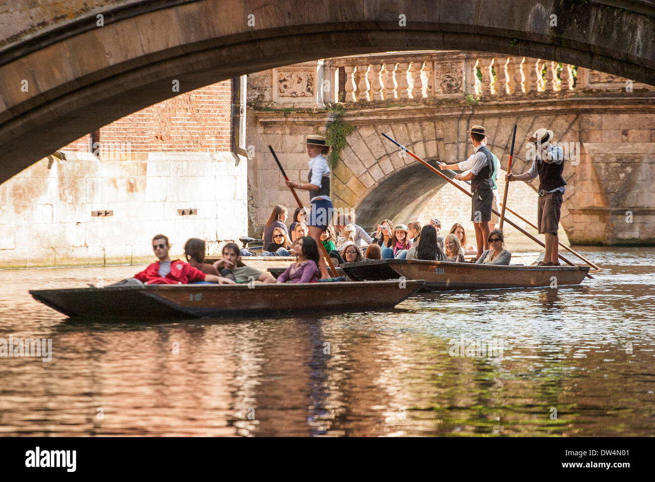 Punting on the River Cam, Cambridge, England Stock Photo - Alamy