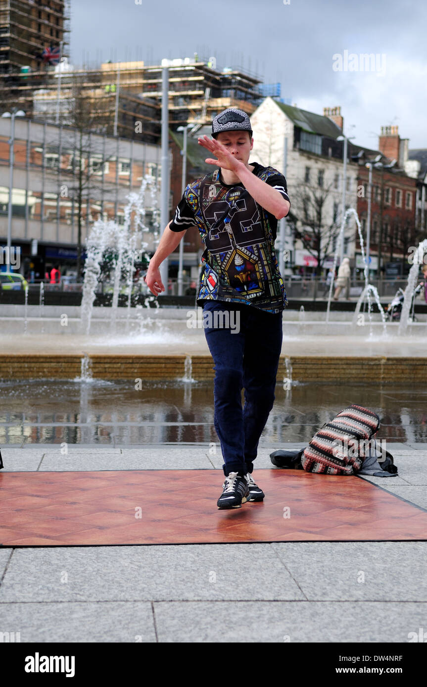 Free-Runner And Street Dancer Stock Photo - Alamy
