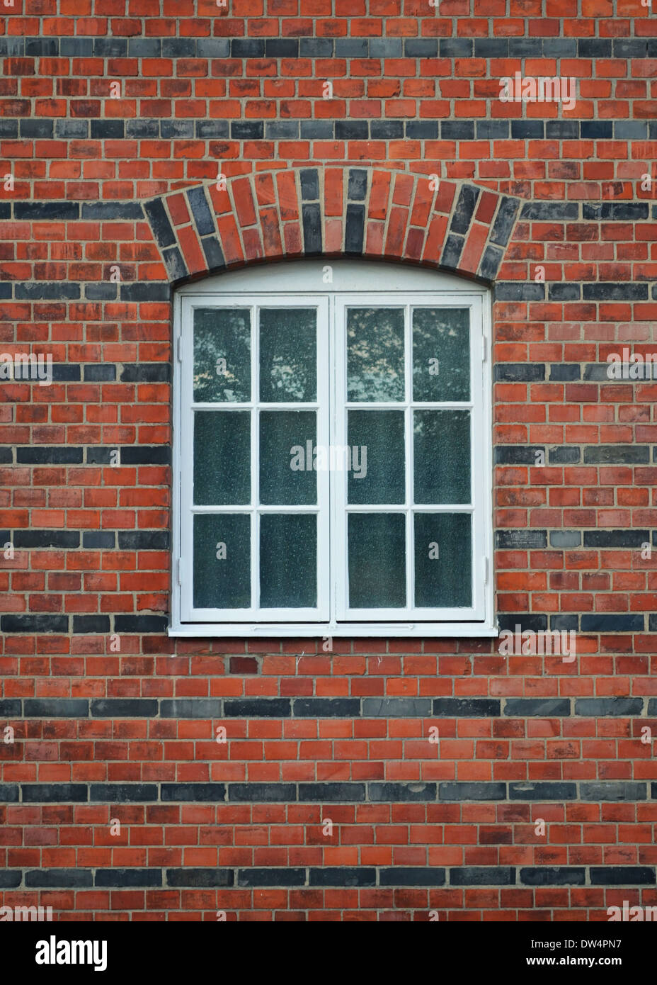White painted brick building hi-res stock photography and images - Alamy