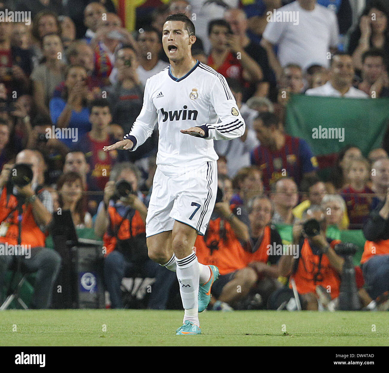 Cristiano Ronaldo celebrates his goal Real Madrid vs. Barcelona FC La ...