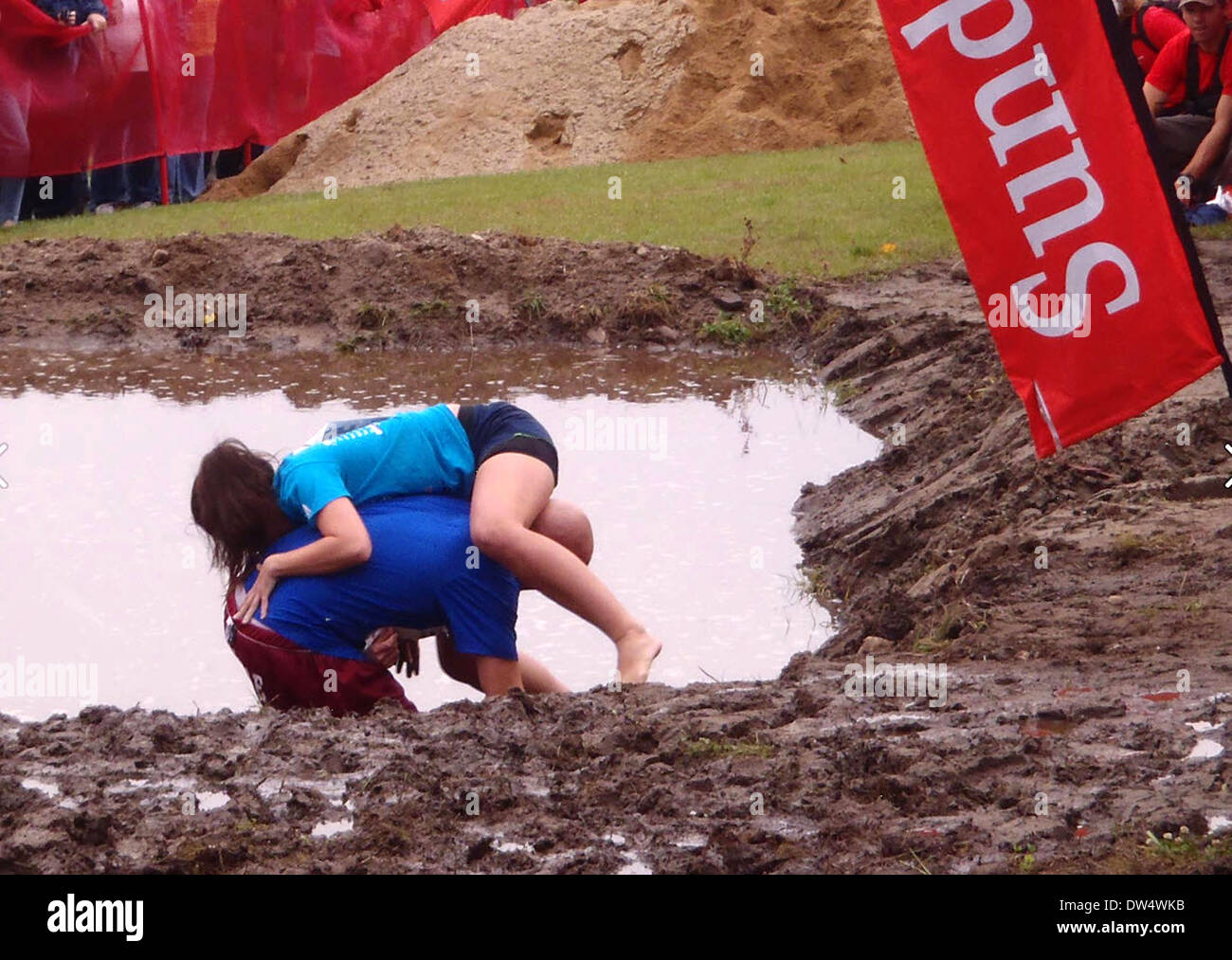 North american wife carrying competition hi-res stock photography and ...