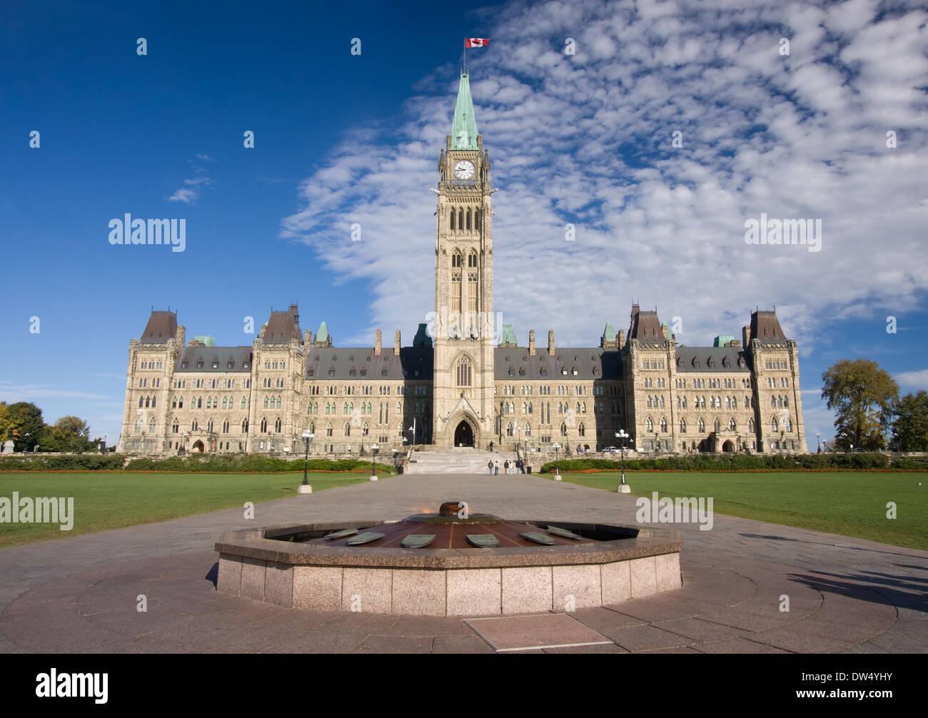 Canada day parliament hill hi-res stock photography and images - Alamy