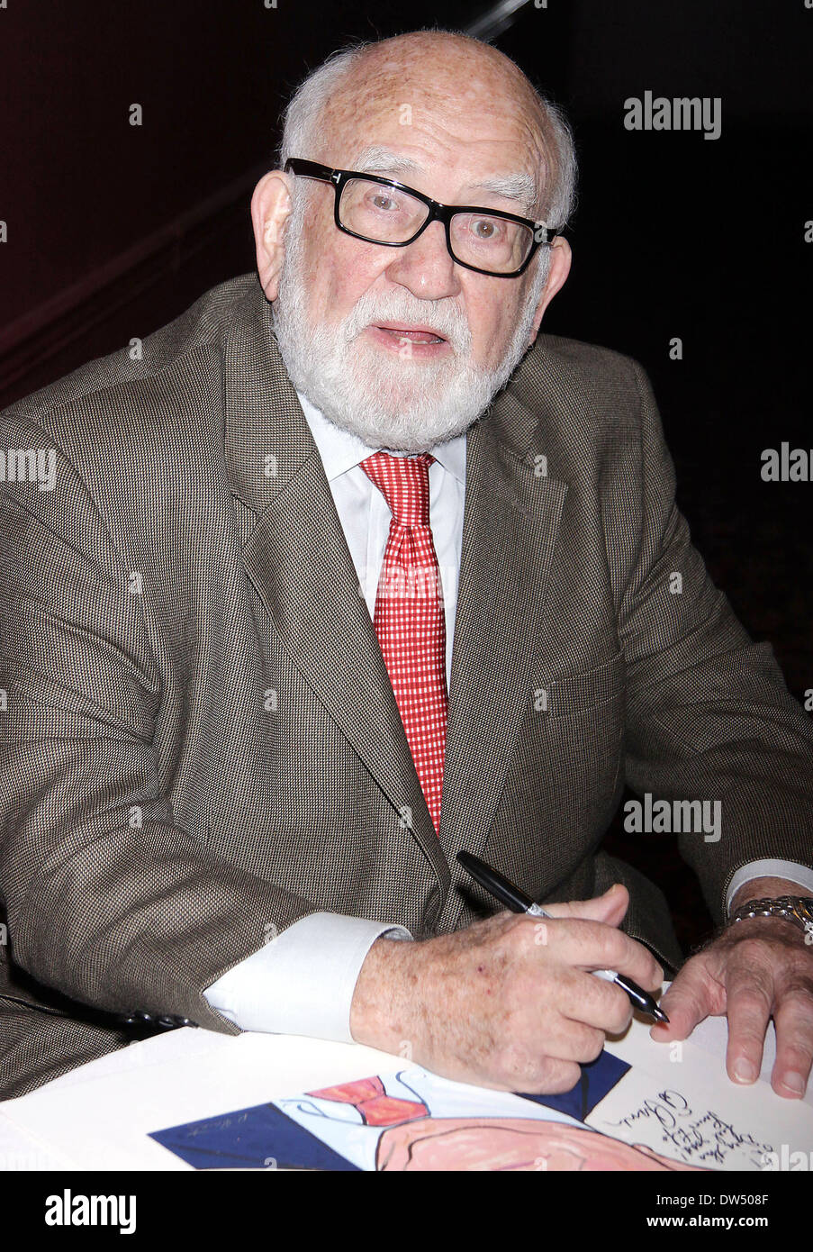 Ed Asner at the portrait unveiling for the cast of Broadway play 'Grace ...