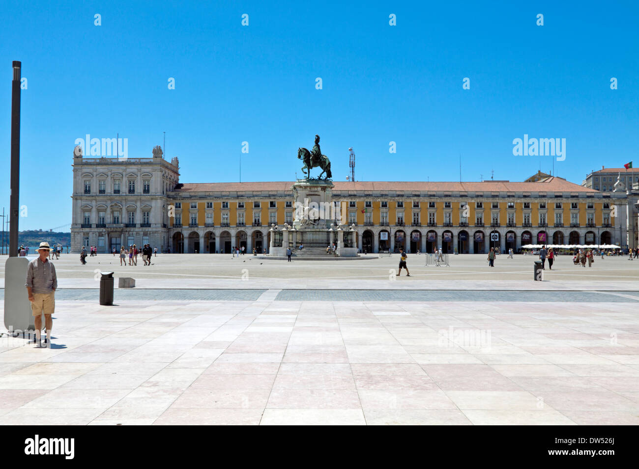 Capital arches on commerce square hi-res stock photography and images ...