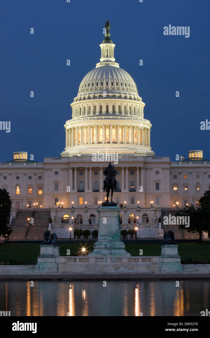 United States Capitol at night, Washington DC Stock Photo - Alamy