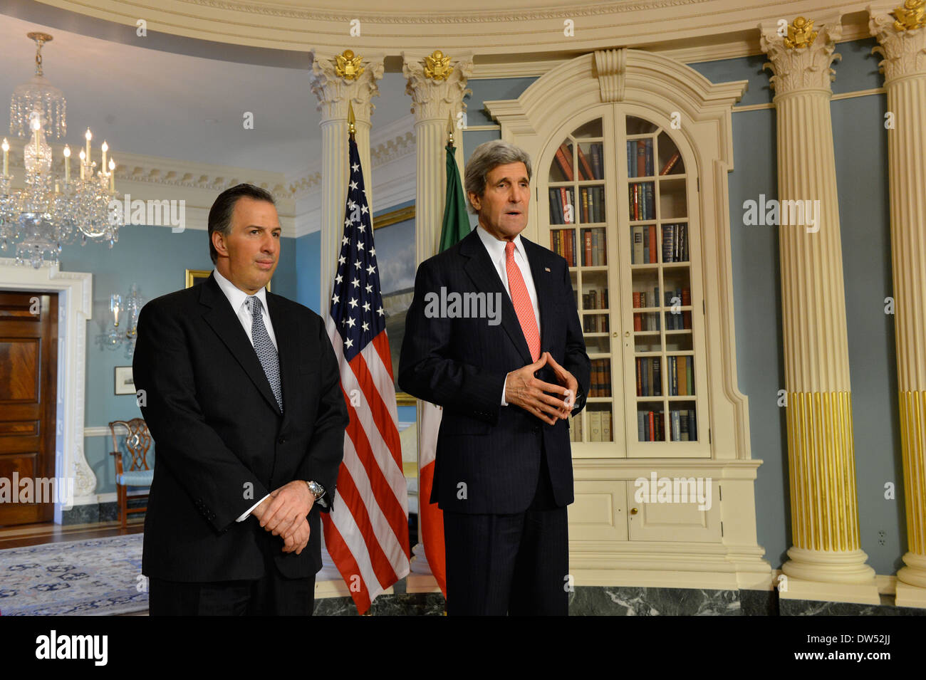 Mexican foreign secretary hi-res stock photography and images - Alamy