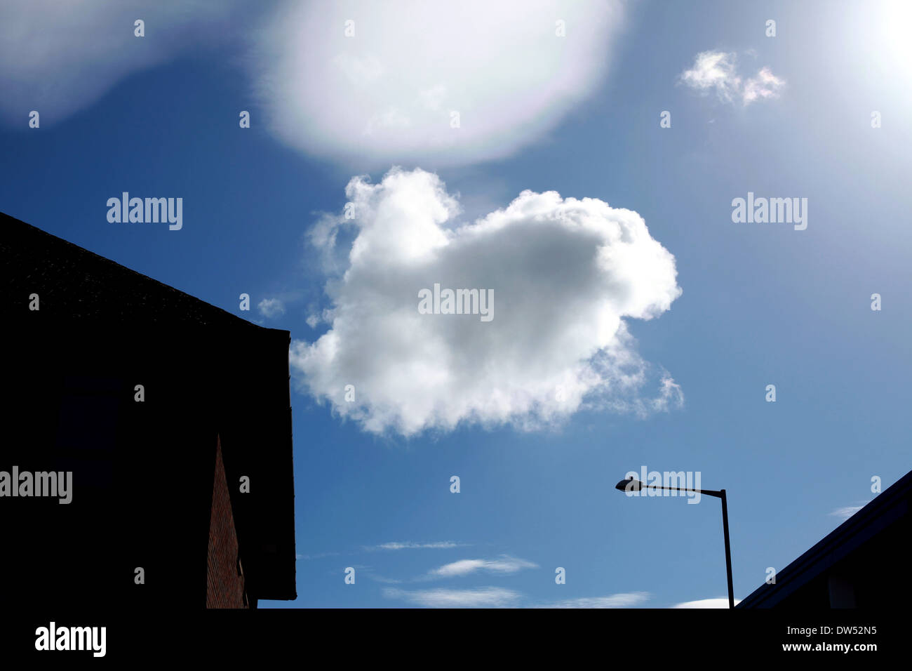 Cloud street hi-res stock photography and images - Alamy