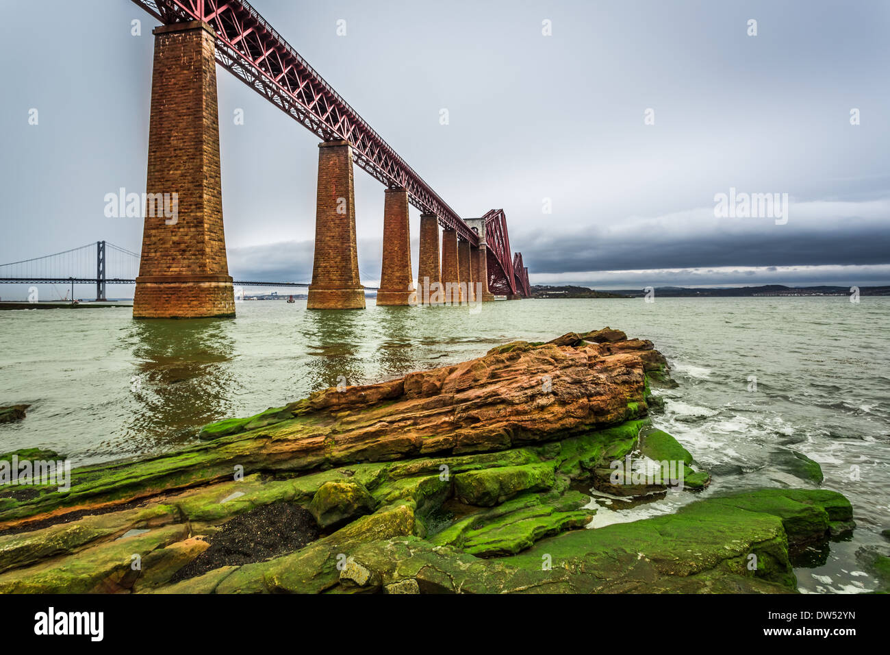 Seaside architecture edinburgh coast hi-res stock photography and ...