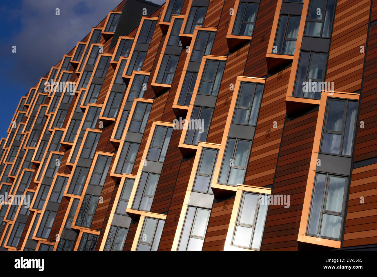 Modern windows hi-res stock photography and images - Alamy