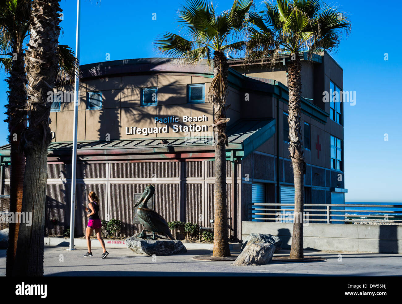 Lifeguard station stations hi-res stock photography and images - Alamy