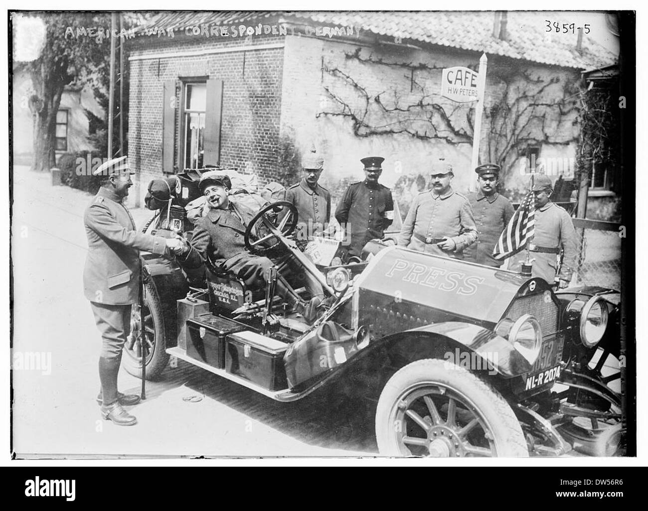 American wartime media hi-res stock photography and images - Alamy