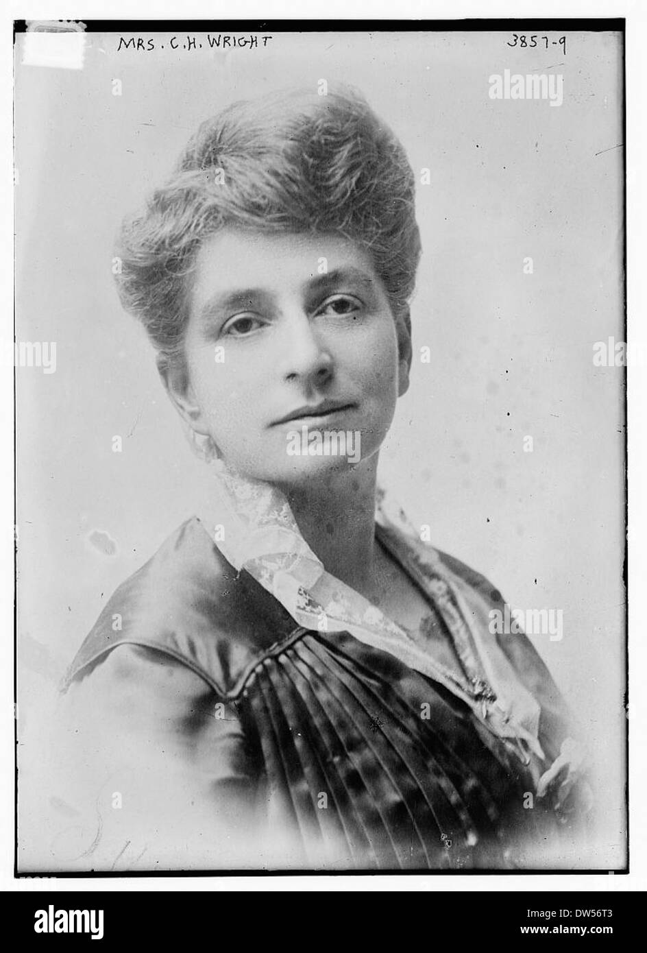 Mrs wright hi-res stock photography and images - Alamy