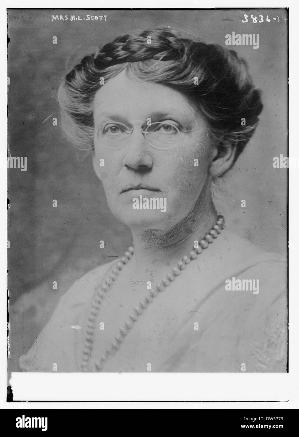 Mrs h hi-res stock photography and images - Alamy