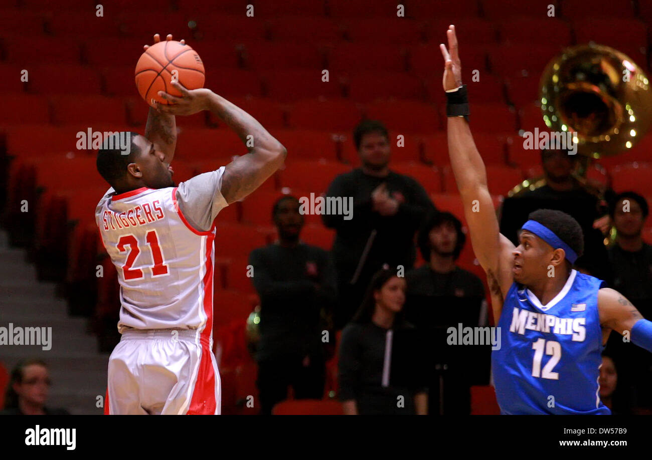 Pellom hi-res stock photography and images - Alamy