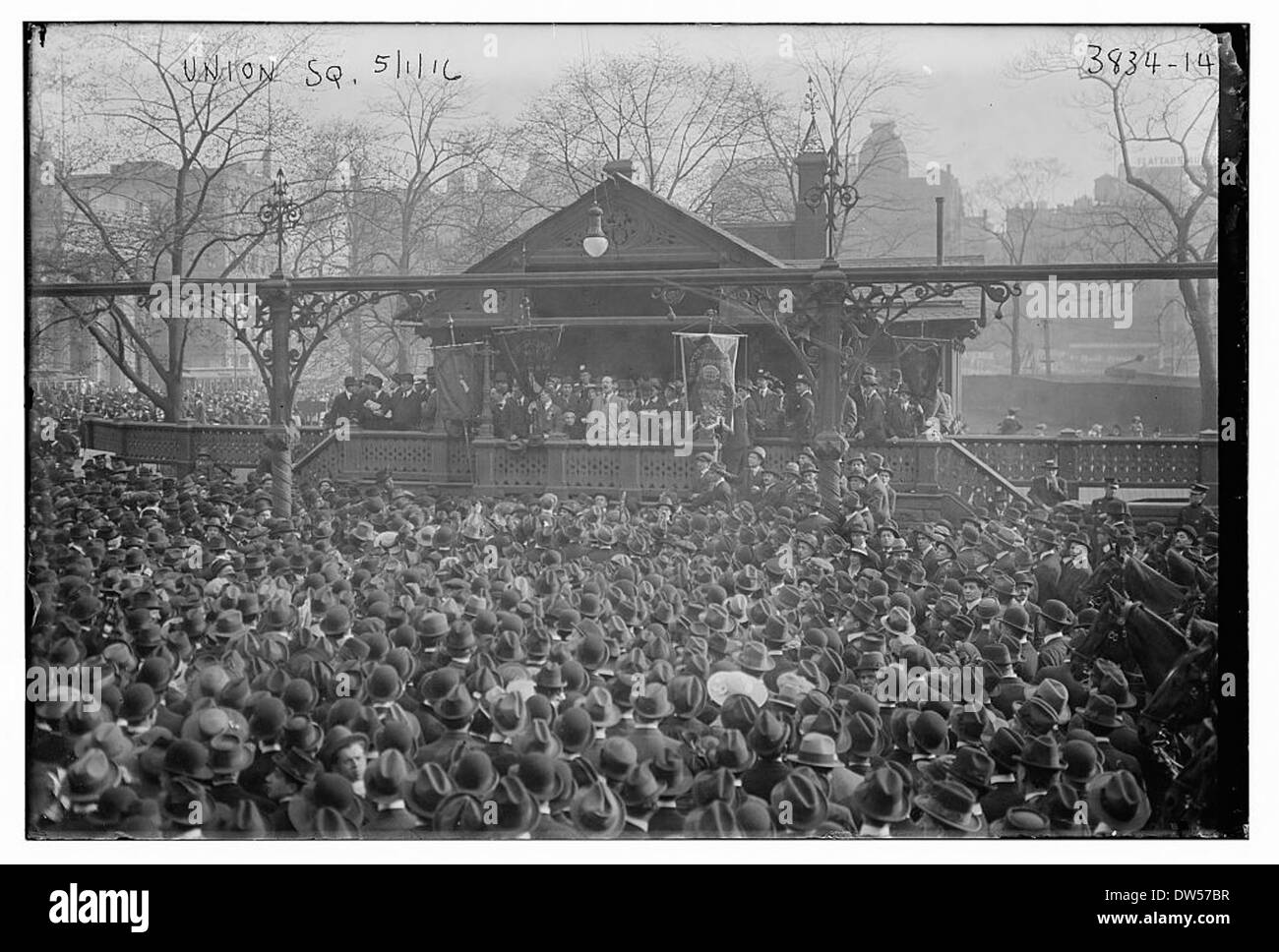 This vintage photograph from May 1, 1916, depicts Union Square ...