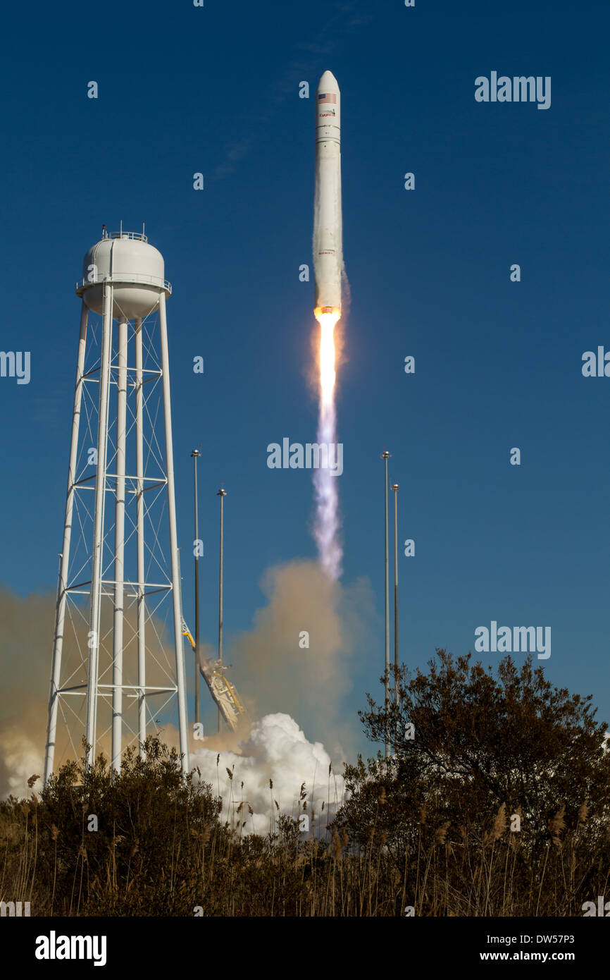 Orbital1 hi-res stock photography and images - Alamy