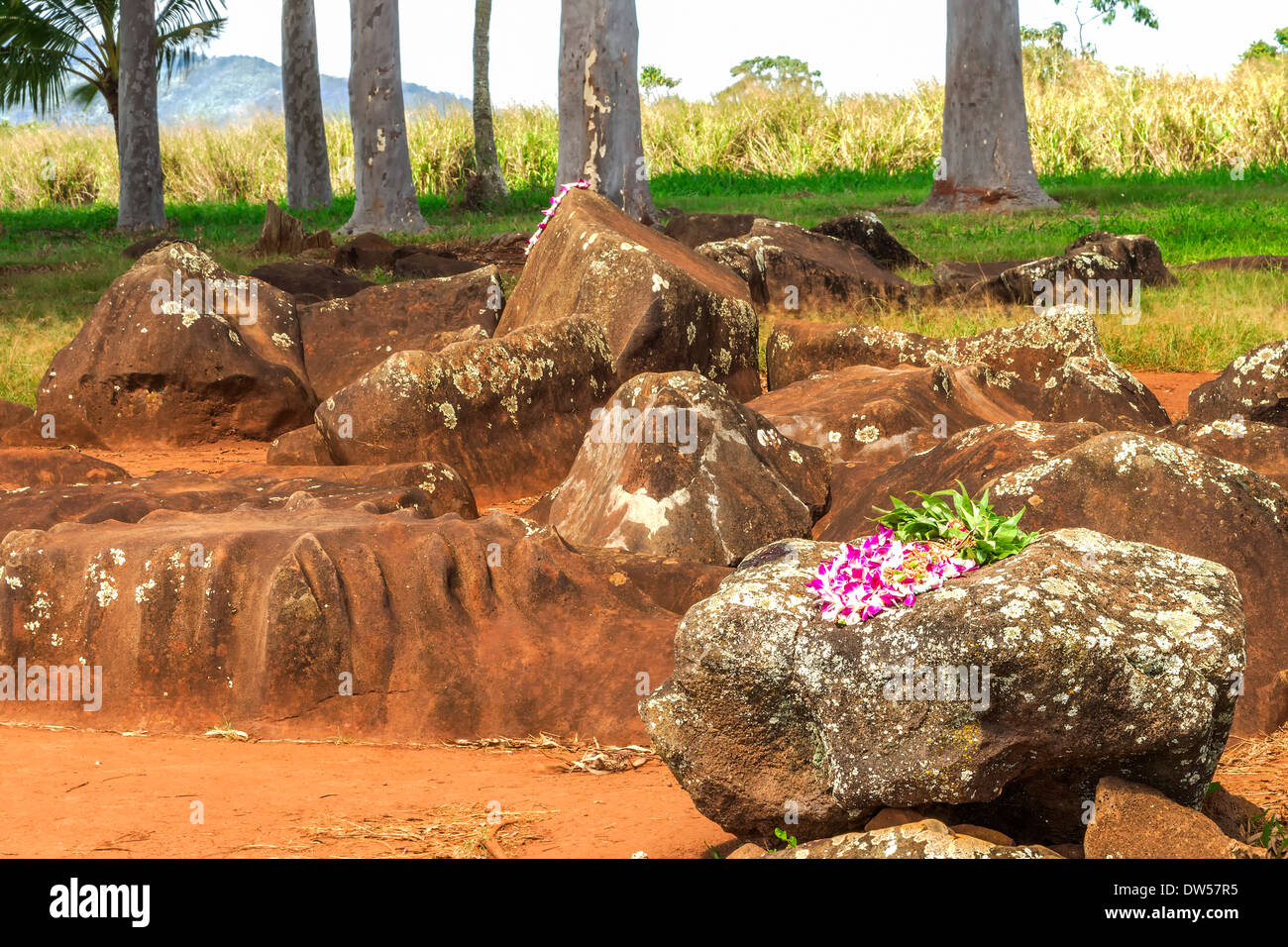 Ancient historical birthstones where royal women gave birth to Hawaiian ...