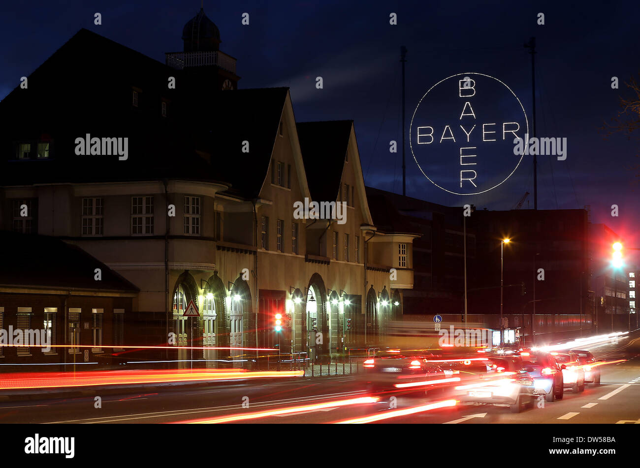 Bayer chemical factory leverkusen hi-res stock photography and images ...