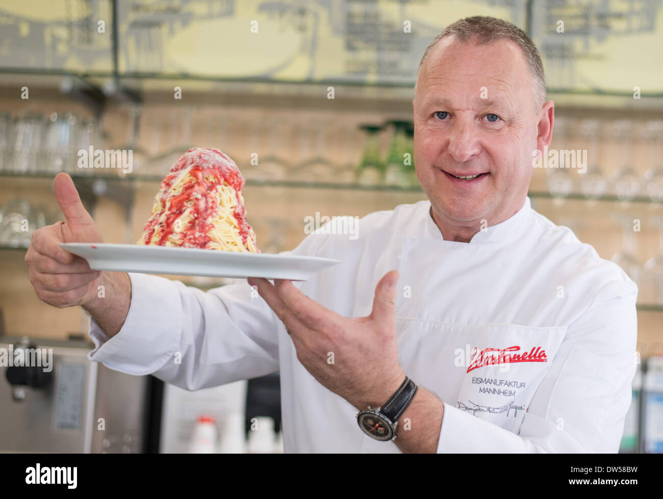 Spaghetti ice cream germany hi-res stock photography and images - Alamy