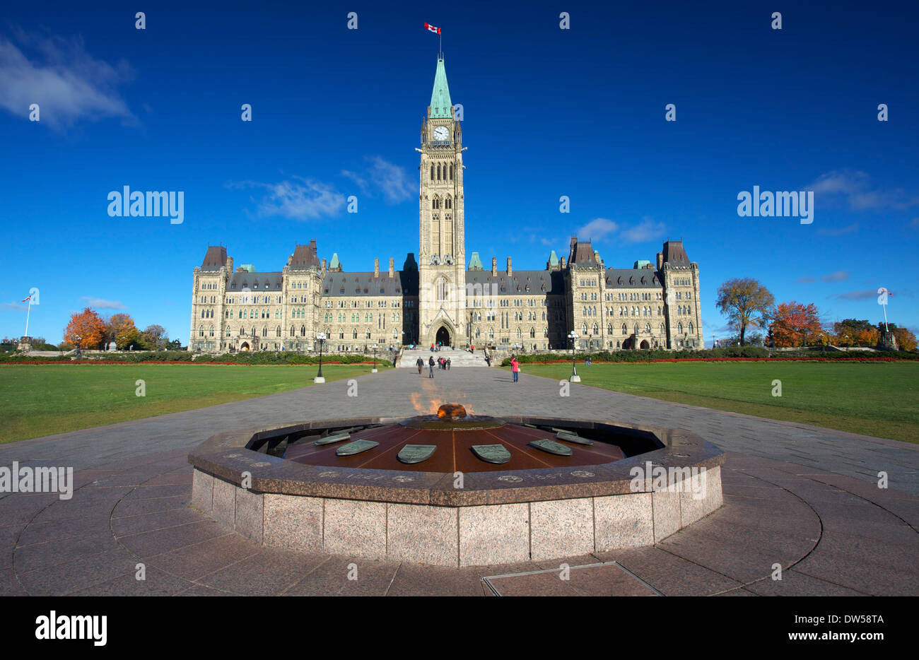 Canada day parliament hill hi-res stock photography and images - Alamy