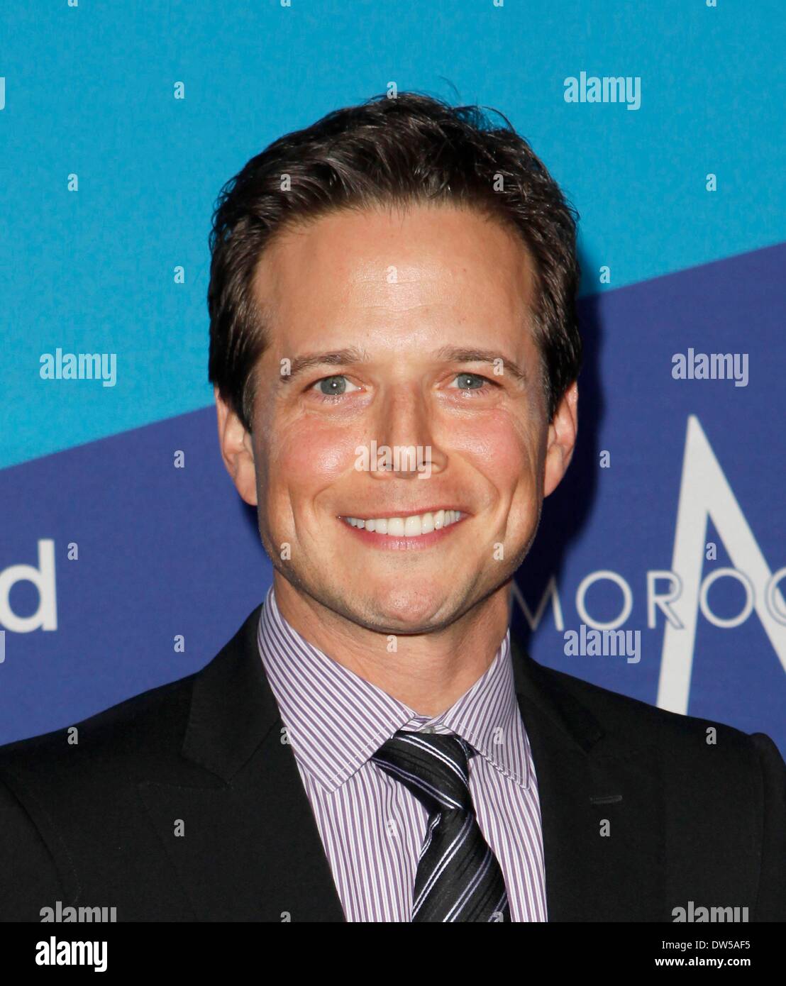 Los Angeles, CA, USA. 27th Feb, 2014. Scott Wolf at arrivals for unite4 ...
