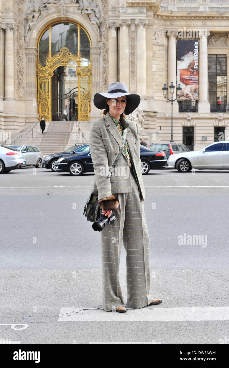 Richard tyler fashion show hi-res stock photography and images - Alamy