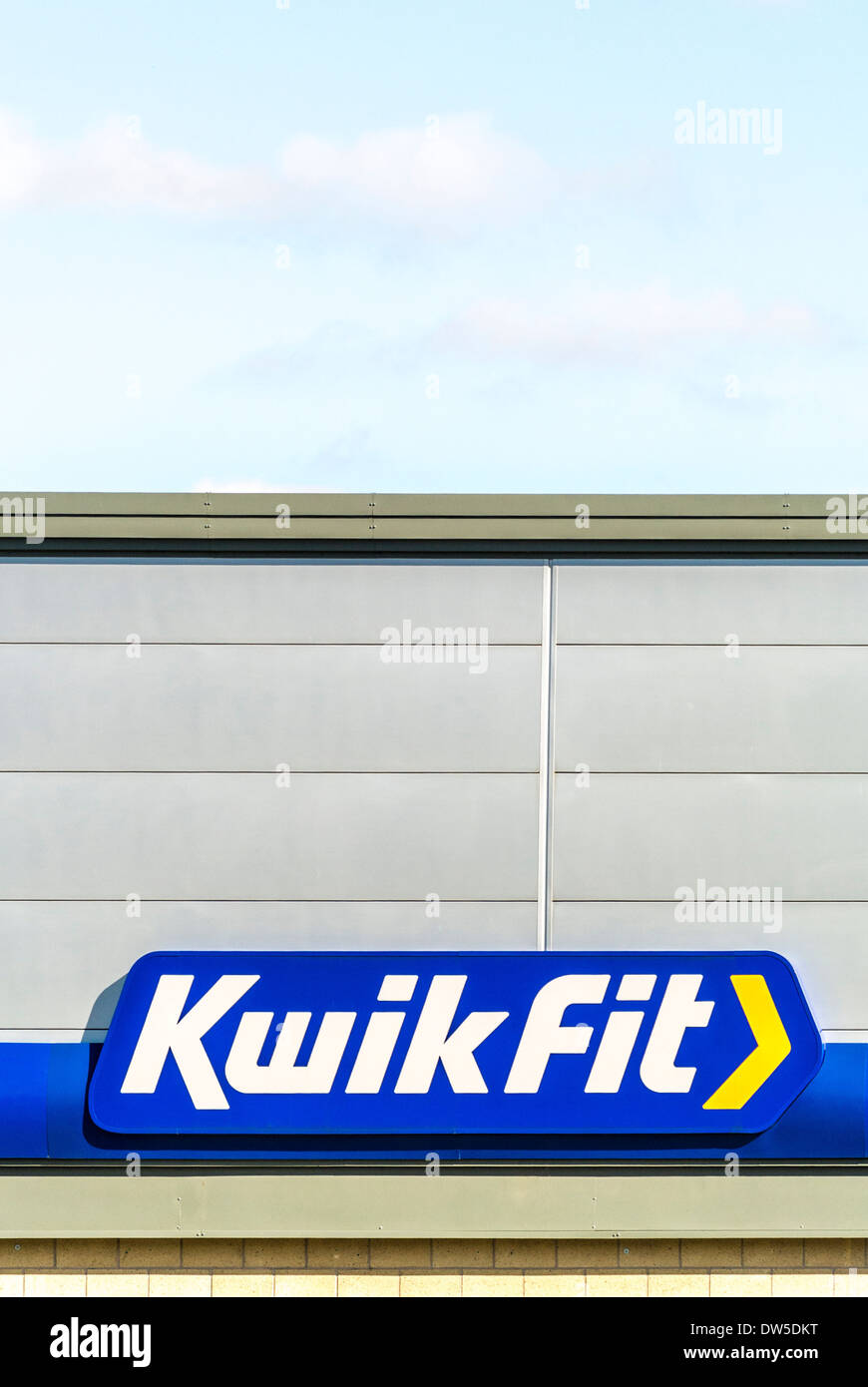 Kwik Fit sign on a building exterior Stock Photo - Alamy