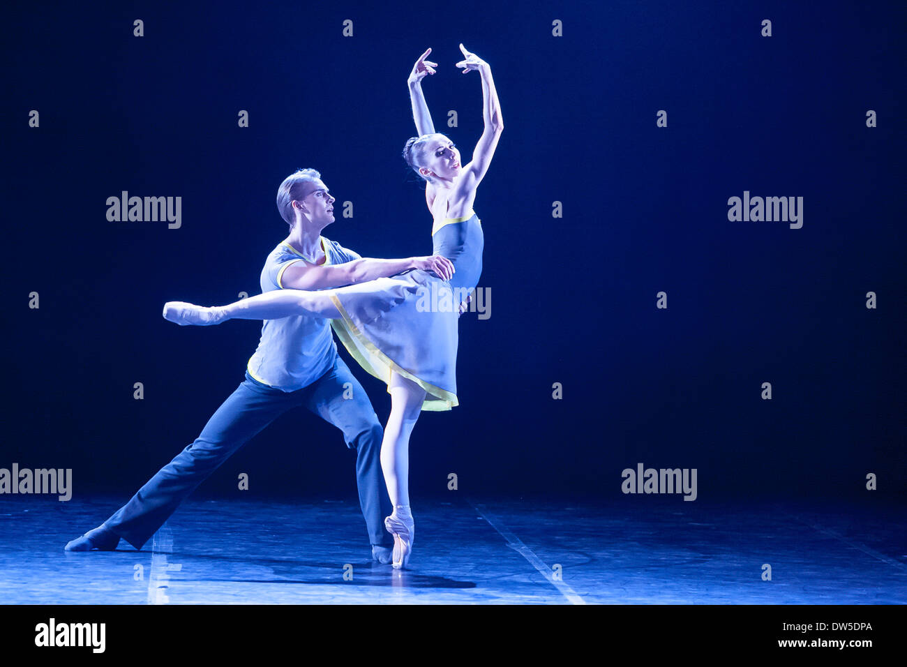 Modern ballets hi-res stock photography and images - Alamy