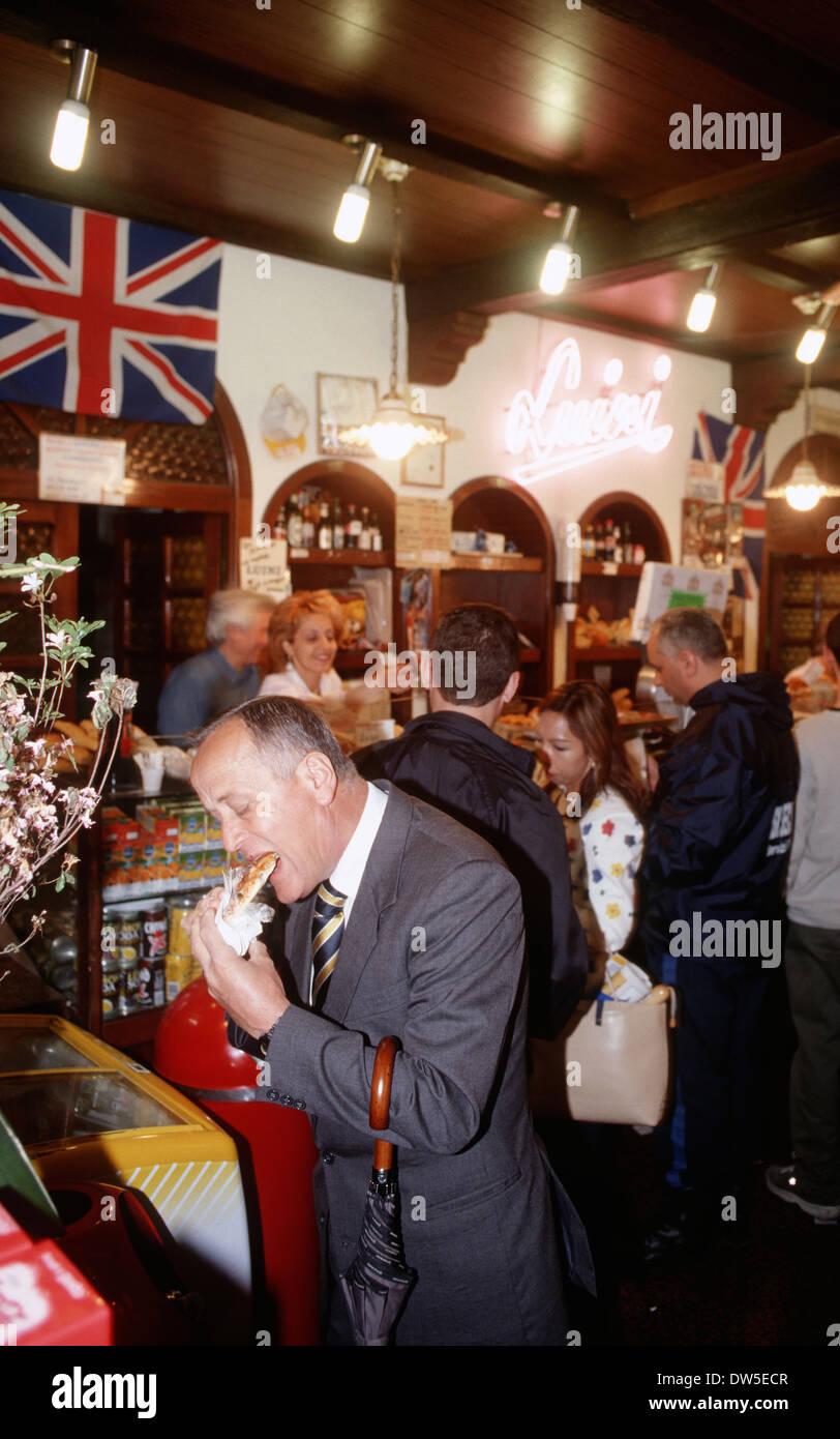 Panzerotti luini milan hi-res stock photography and images - Alamy