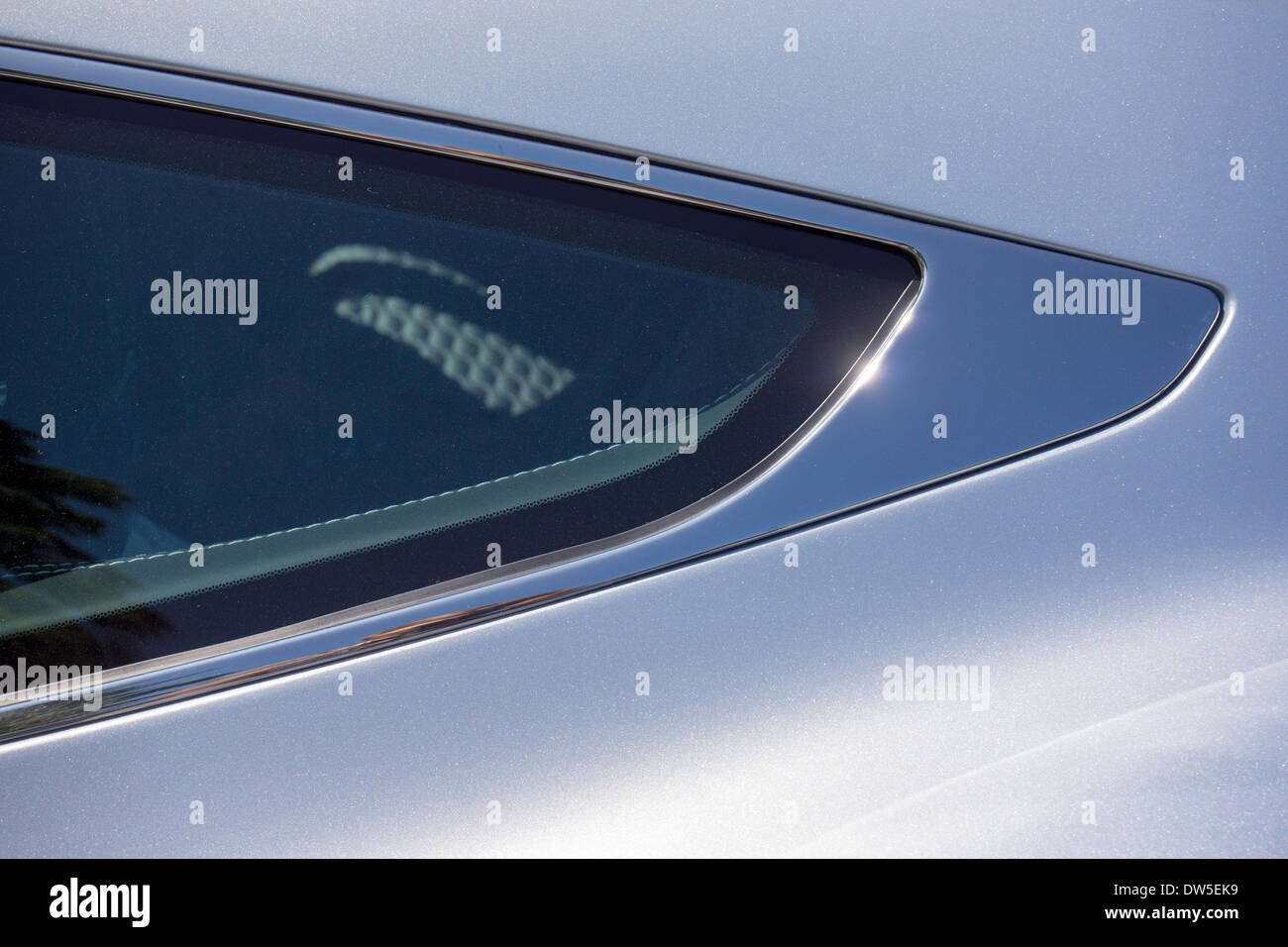 Aston martin db9 2004 hi-res stock photography and images - Alamy
