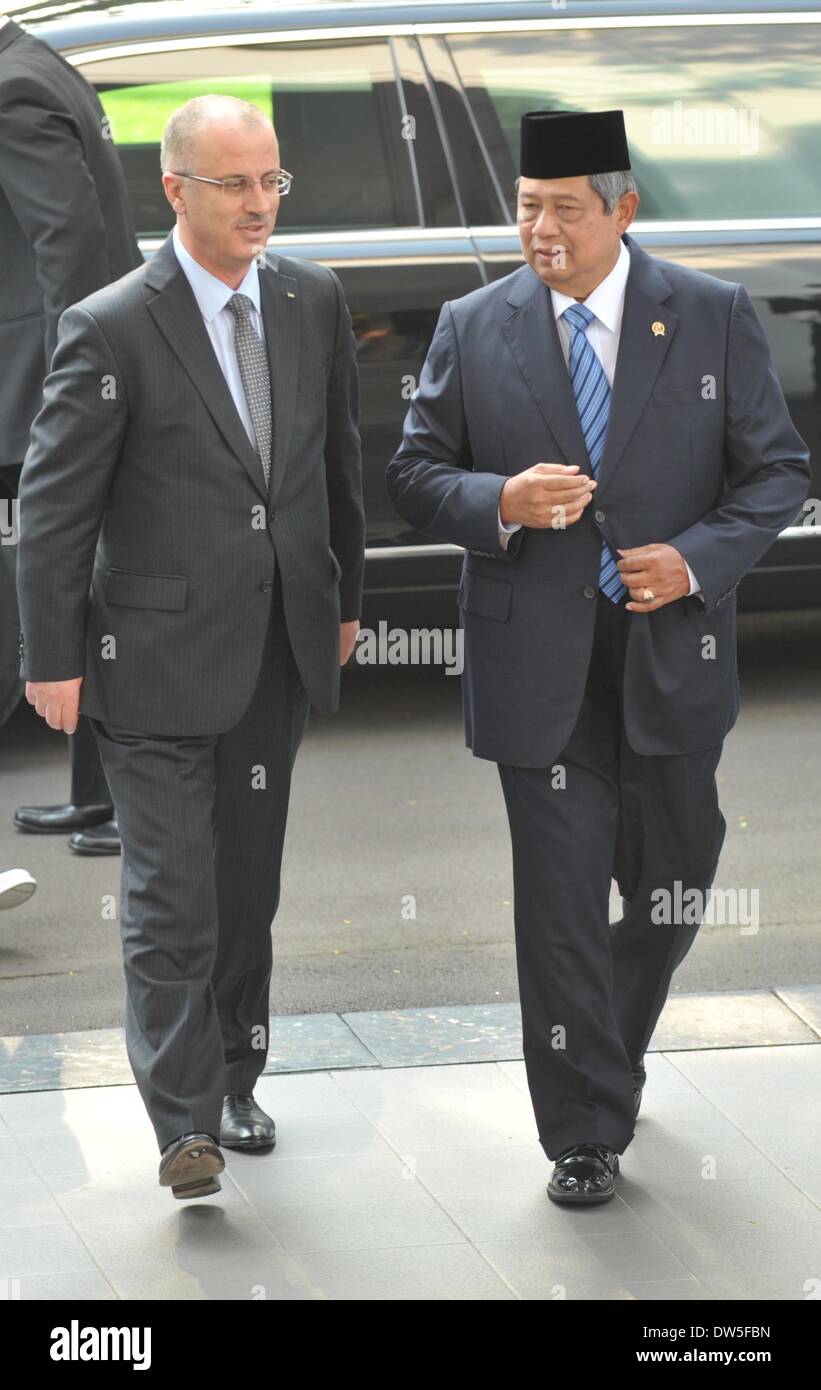 Susilo bambang yudhoyono r hi-res stock photography and images - Alamy