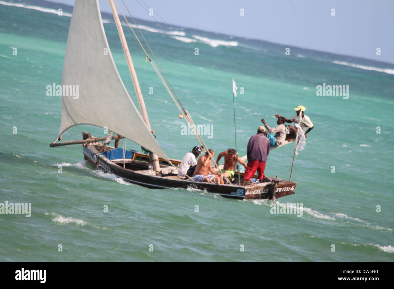 Kenyan fisherman boat Stock Photo - Alamy